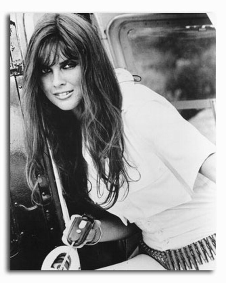 30 Iconic Photos of Caroline Munro: The Timeless Beauty Who Shaped ’70s ...